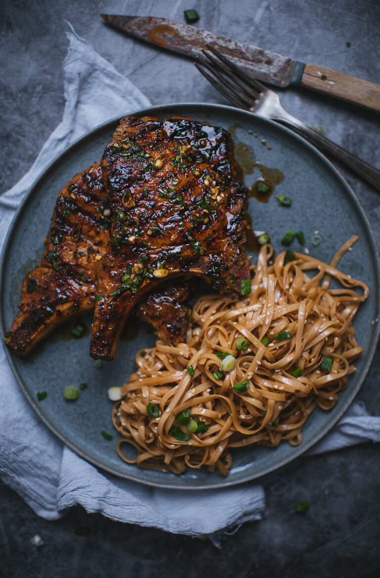 Tourtine à la bavette et au canard confit (tourtière à la poutine)